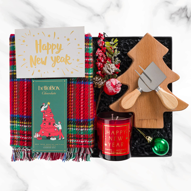 Scottish Winter Gift Box - HelloBox
